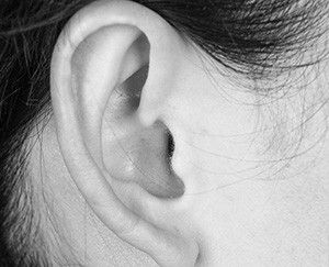 Reconstruction de l'Oreille par Cartilage Costal à Paris - Dr A. Marchac